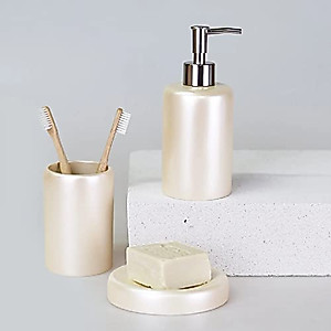 Victoria Soap Dish and Toothbrush Holder Set in 3 Pieces, Pearl