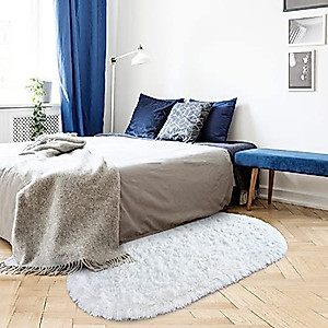 Terrug Super Soft Oval Rugs for Kid's Room, Cute Fluffy Plush Rugs 2.6x5.3 Feet for Girls Bedroom Dorm, Non-Slip Modern Shaggy Carpet for Living Room, Home Decor White for Bedroom White