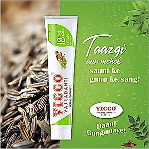 Vicco Vajradanti Herbal Toothpaste 18 Ayurvedic Herbs and Barks with Fennel Flavour - Pack of 3 (200g Each) - Specially Packed and Exported by Behal International