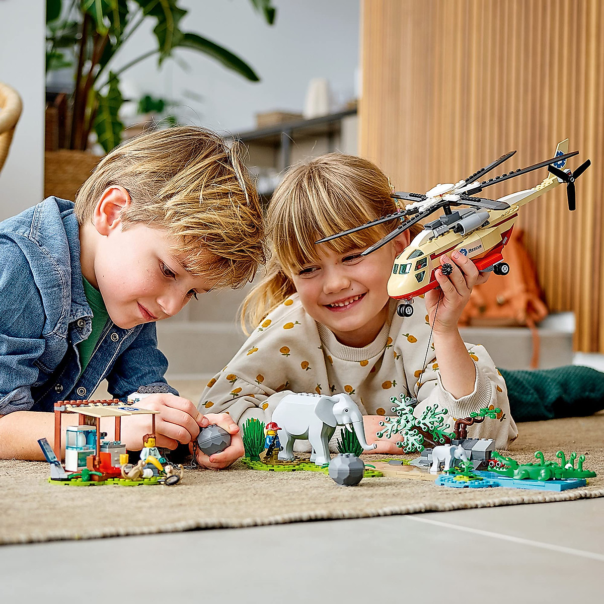 LEGO City Wildlife Rescue Operation 60302 Building Kit; Creative Toy; Best Gifts for Kids; New 2021 (525 Pieces)