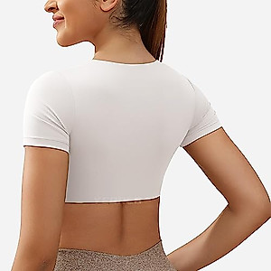 YEOREO Kyla Workout Crop Tops for Women Short Sleeve Twist Front Crop Tank Top Padded Sports Bra Casual Shirts Milk White M
