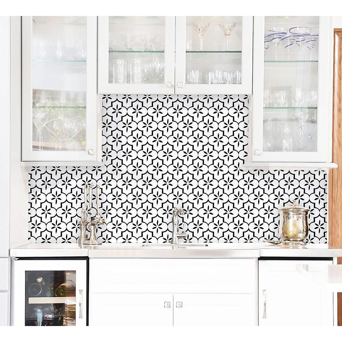 GloryTik Black Contact Paper Trellis Wallpaper White and Black Geometry Pattern Peel and Stick Wallpaper Self-Adhesive Removable Wallpaper White Modern for Cabinet Drawer Lining Wall Decor 17.7"X118"