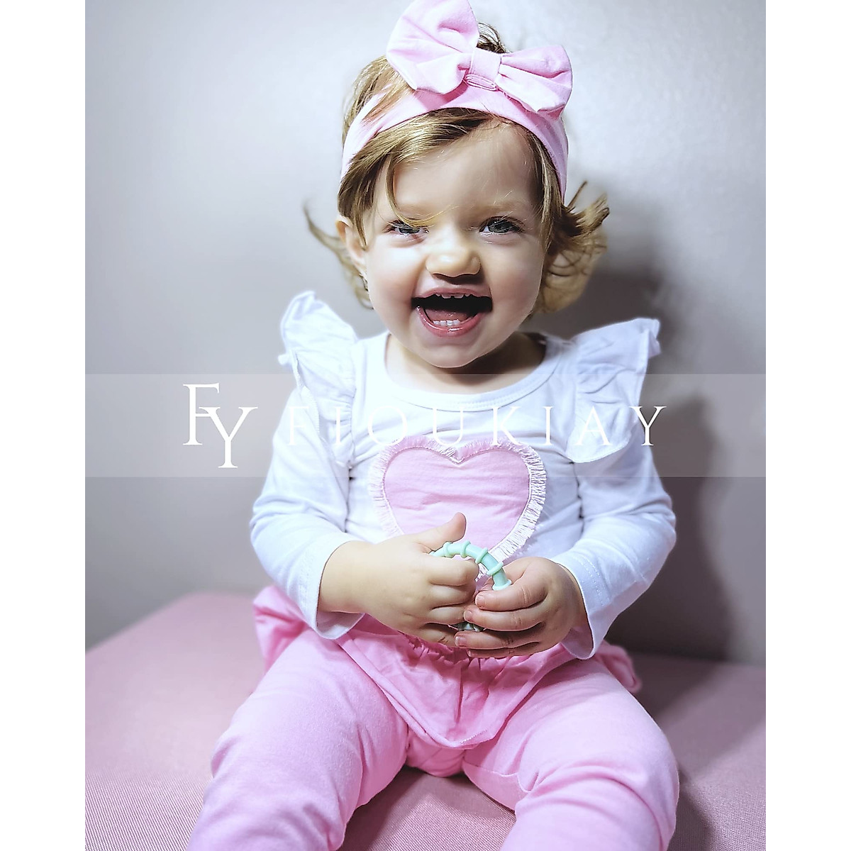 fioukiay 0-3 Months Baby Girls Valentine's Day Heart Love Bodysuit Clothes Infant Valentine's Day Outfits (Pink, 0-3 Months)