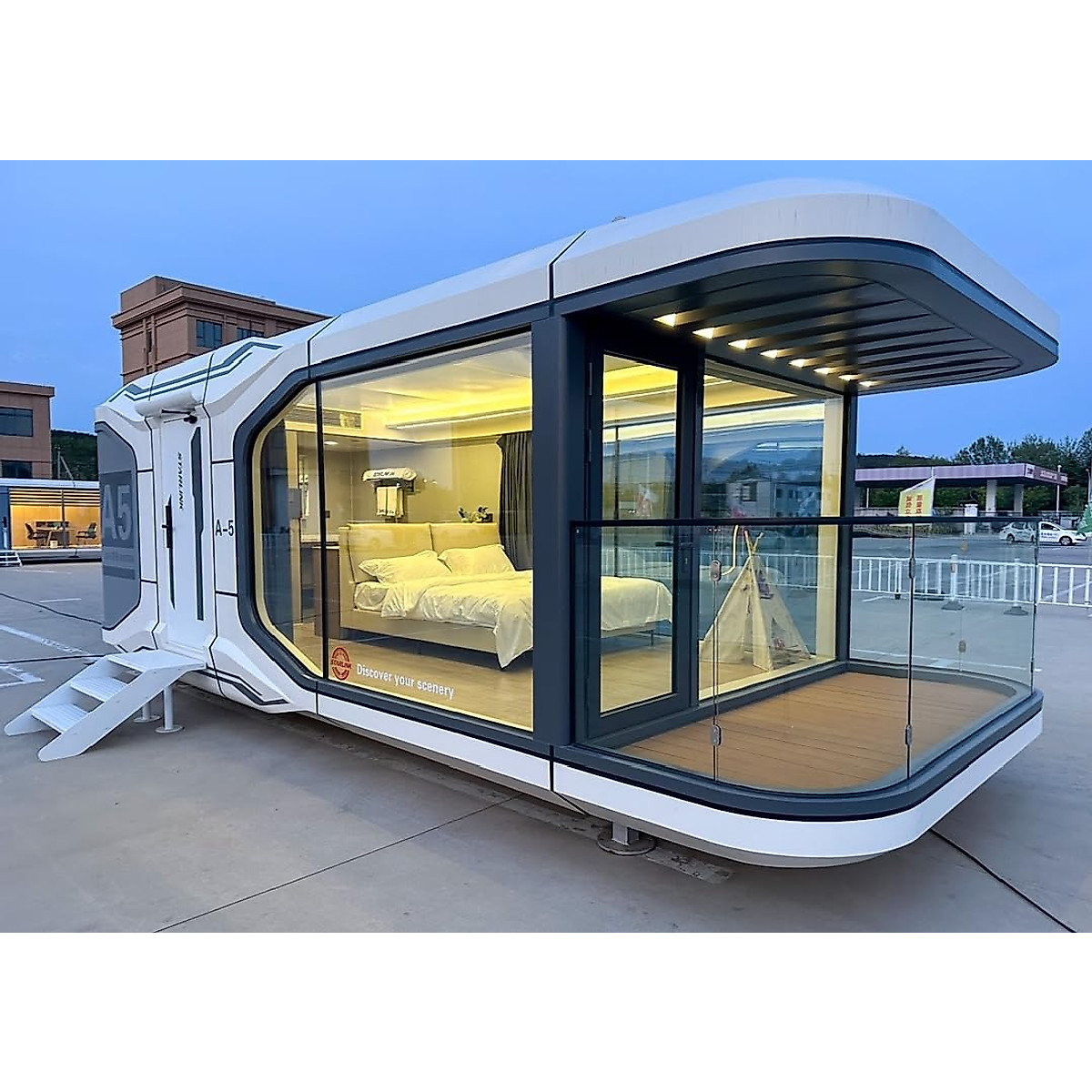 Generic Luxury Container House prefeb Capsule hotle 20FT 40FT Luxury Resort, white Gray