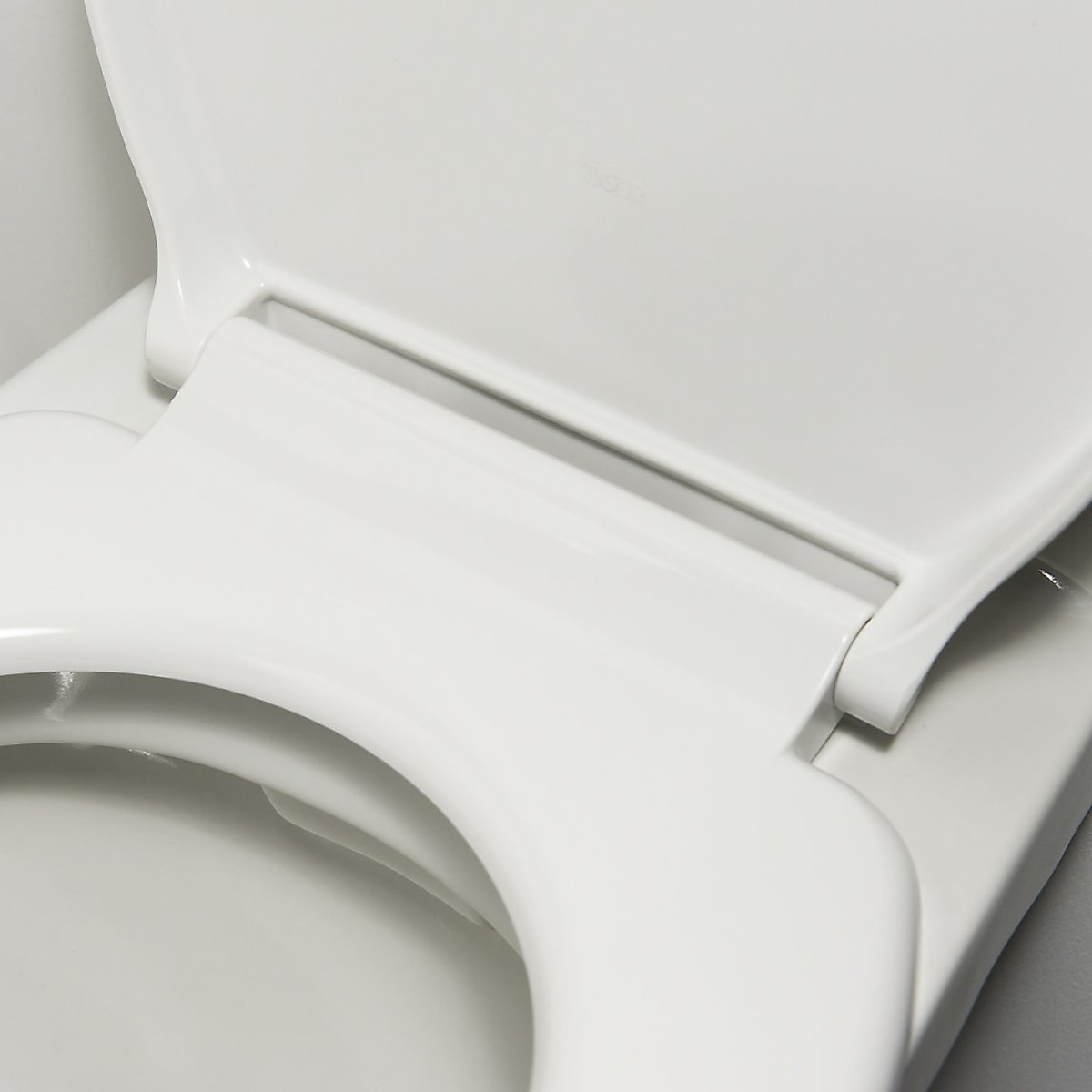 Tiger Burton Toilet Seat, Duroplast, White, 37.3 x 5.5 x 44.2 cm