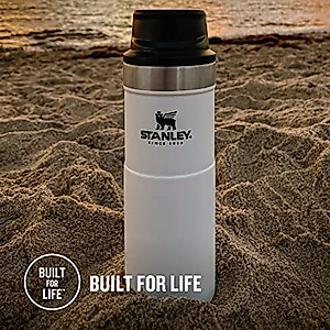 Stanley Trigger Action Travel Mug 0.47L Polar White – Keeps Hot for 7 Hours - BPA-free Stainless Steel Thermos Travel Mug for Hot Drinks - Leakproof Reusable Coffee Cups