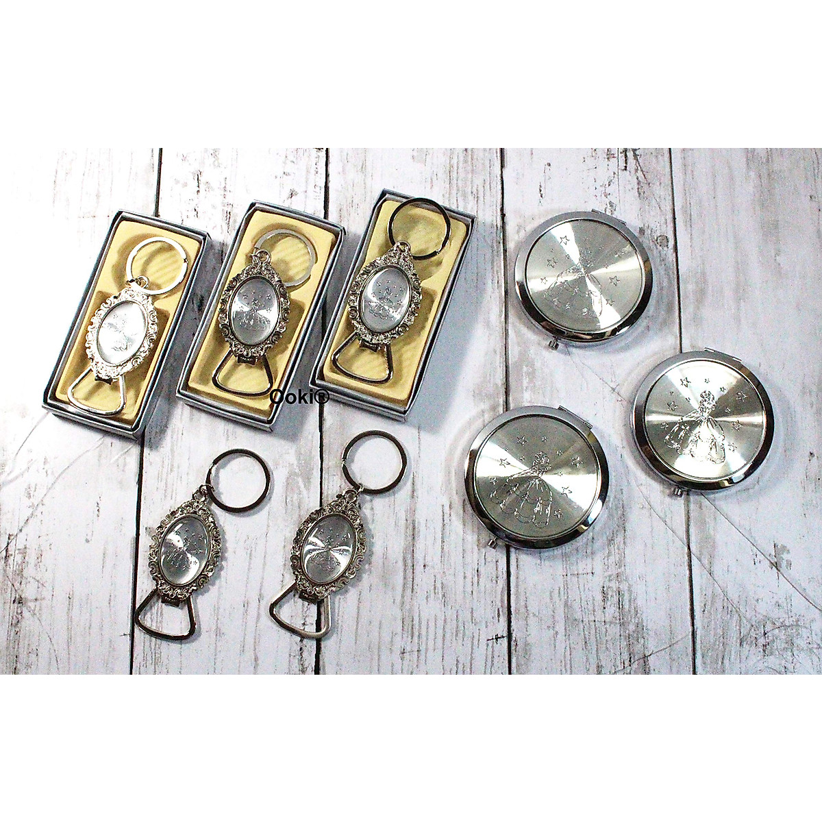 24 Elegant Princess Silver Cinderella Recuerdos para Quinceanera Sweet 15 16 Party Favors Compact Mirror Bottle Opener Keychain Baptism