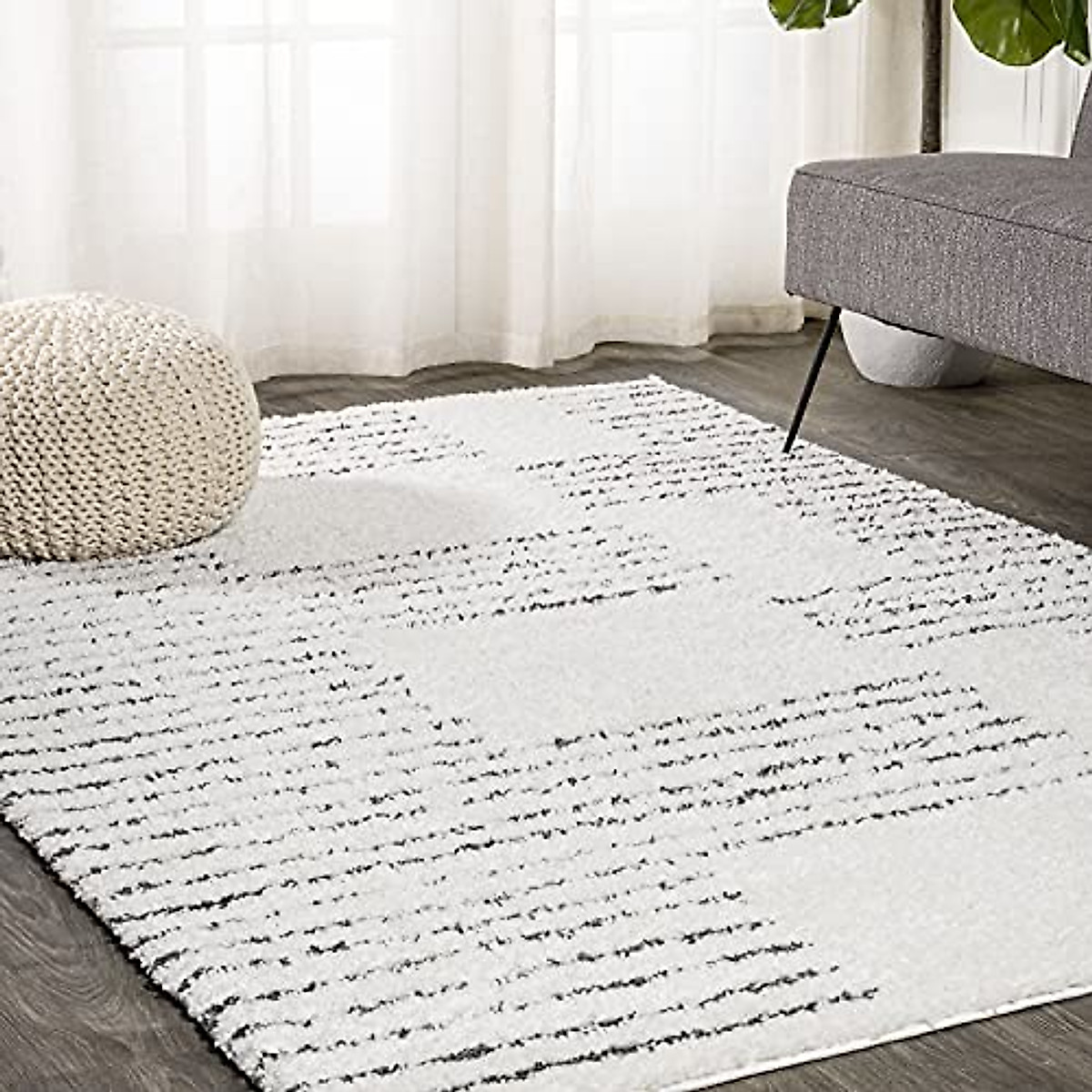 JONATHAN Y MOH407A-8 Petra Abstract Stripe Geometric Shag Indoor Area-Rug Bohemian Contemporary Glam Easy-Cleaning Bedroom Kitchen Living Room Non Shedding, 8 X 10, White/Black