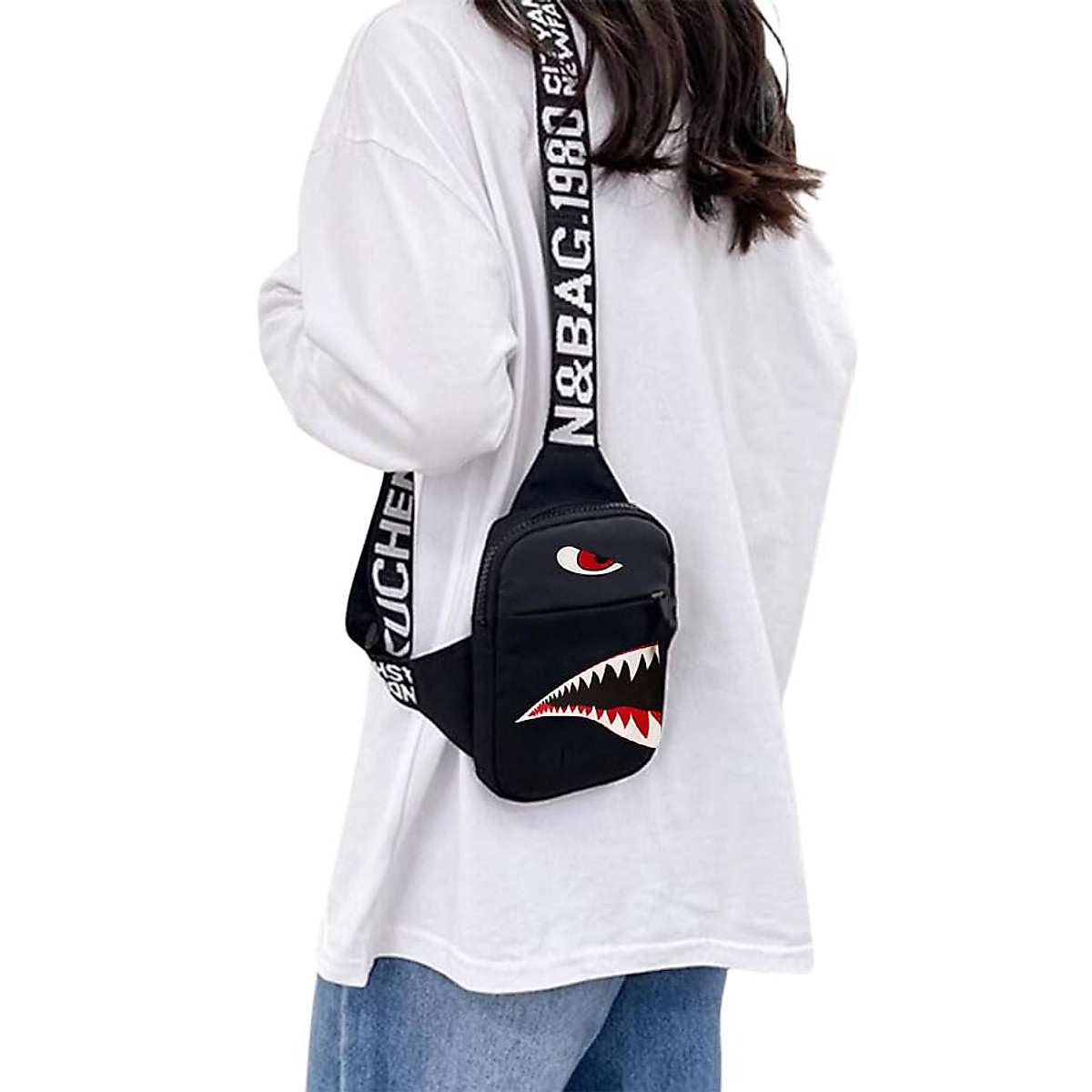 WRLDMCWLQ Shoulder Bag Sling Bag Men Women Small Bag Crossbody Bag Casual Phone Chest Bag for Travelling Hiking