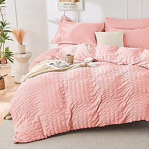 HYMOKEGE Pink Duvet Cover Queen Size, Ultra Soft 3-Piece Seersucker Duvet Cover Set with Zipper Closure, Soft Brushed Microfiber Bedding Set with 8 Corner Ties (90"x90", 2 Pillowshams)