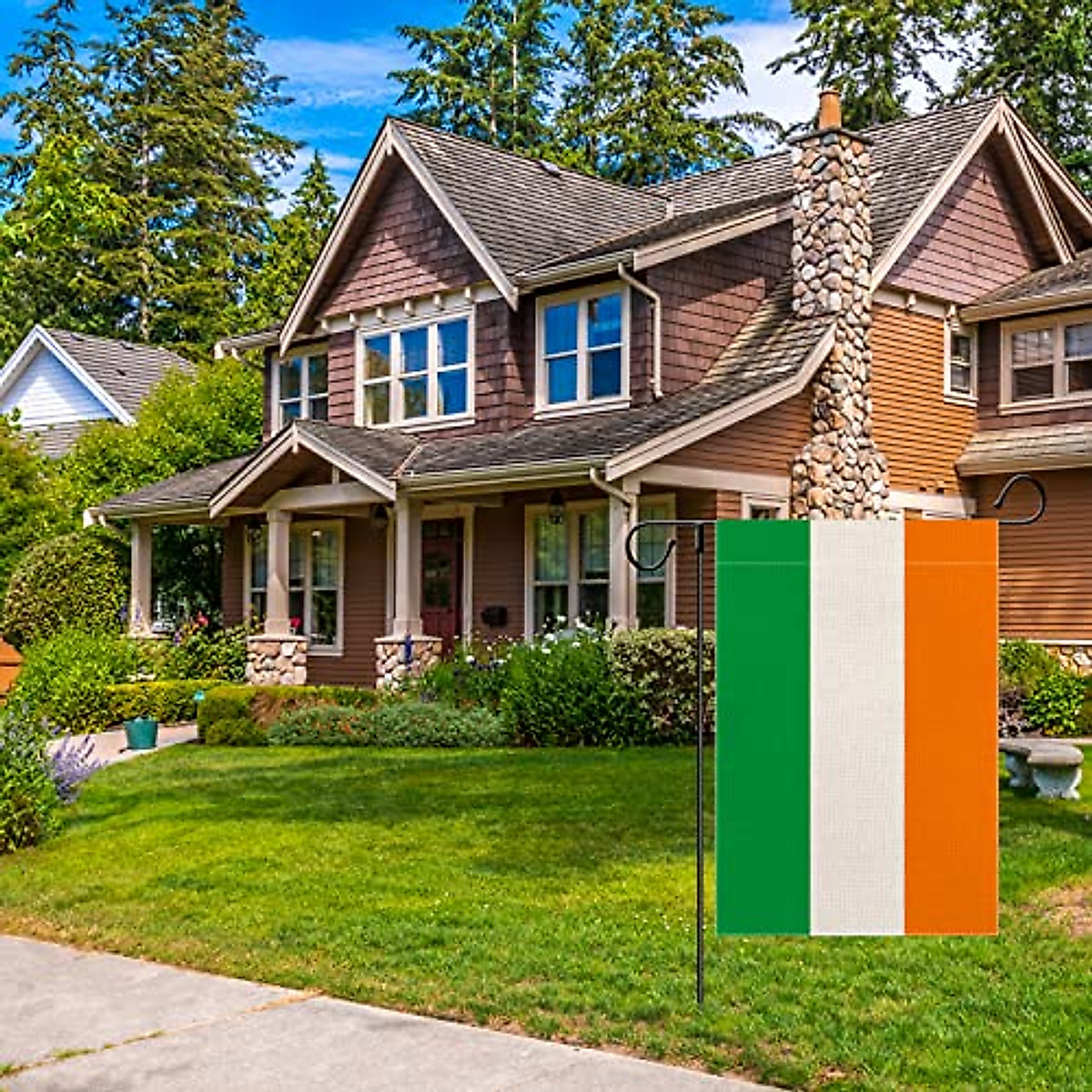 EDDERT Happy St Patrick's Day Garden Flag 12 x 18 Inch Burlap Yard Flag Double Sided Shamrocks Spring Holiday Decoration Small Flag