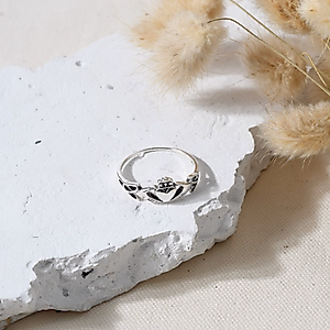 AeraVida Enduring Love Celtic Heart Royal Claddagh .925 Sterling Silver Ring | Wedding Rings for Women | Trendy Comfort Fit Silver Rings for Women (7)