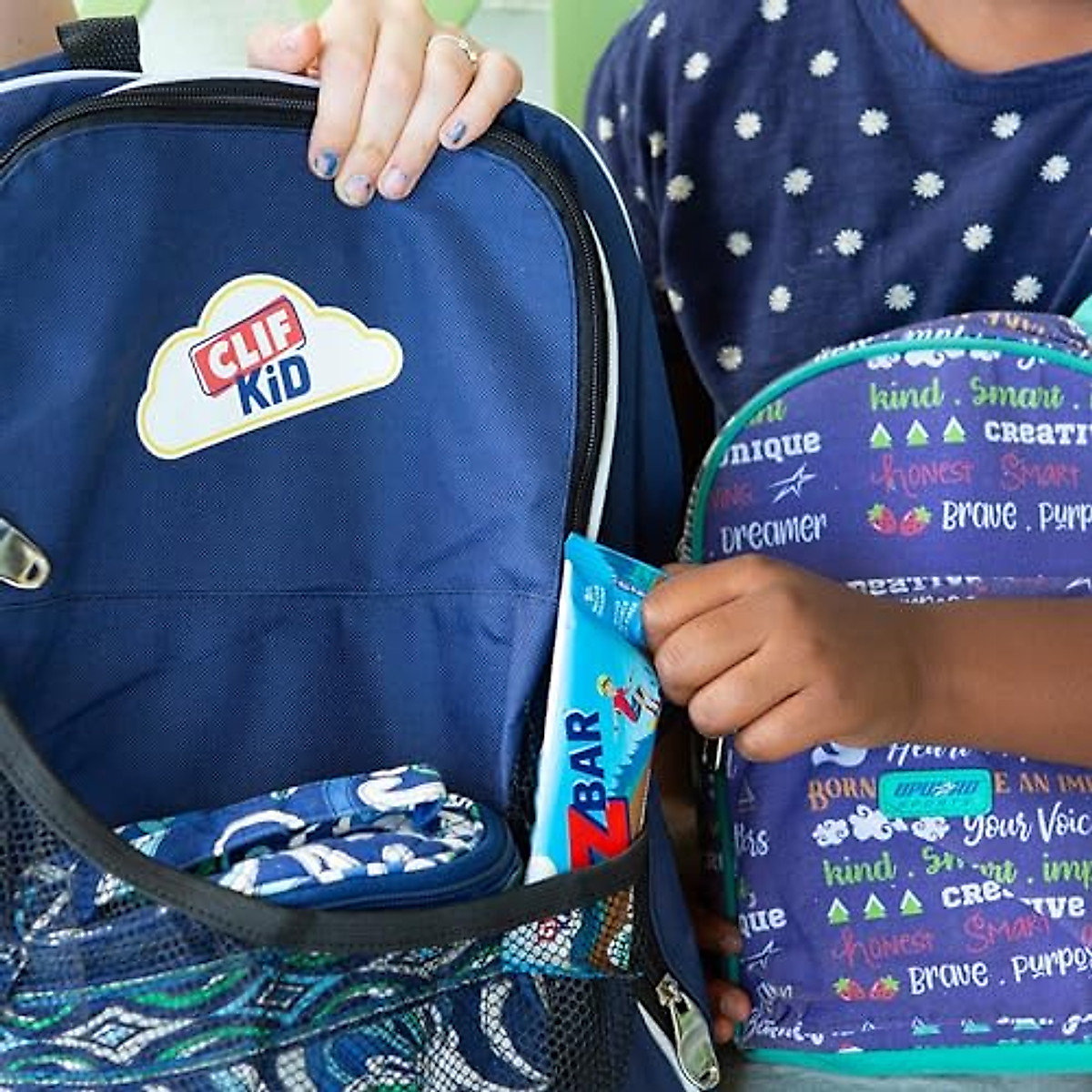 CLIF Kid Zbar - Iced Oatmeal Cookie - Soft Baked Whole Grain Snack Bars - USDA Organic - Non-GMO - Plant-Based - 1.27 oz. (24 Pack)