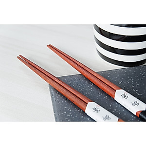 Chopsticks 2 Pairs Reusable Japanese Wooden Chopsticks for Sushi, Noodles as Ramen, Udon, Soba, Pho Dishwasher Safe 9 inches