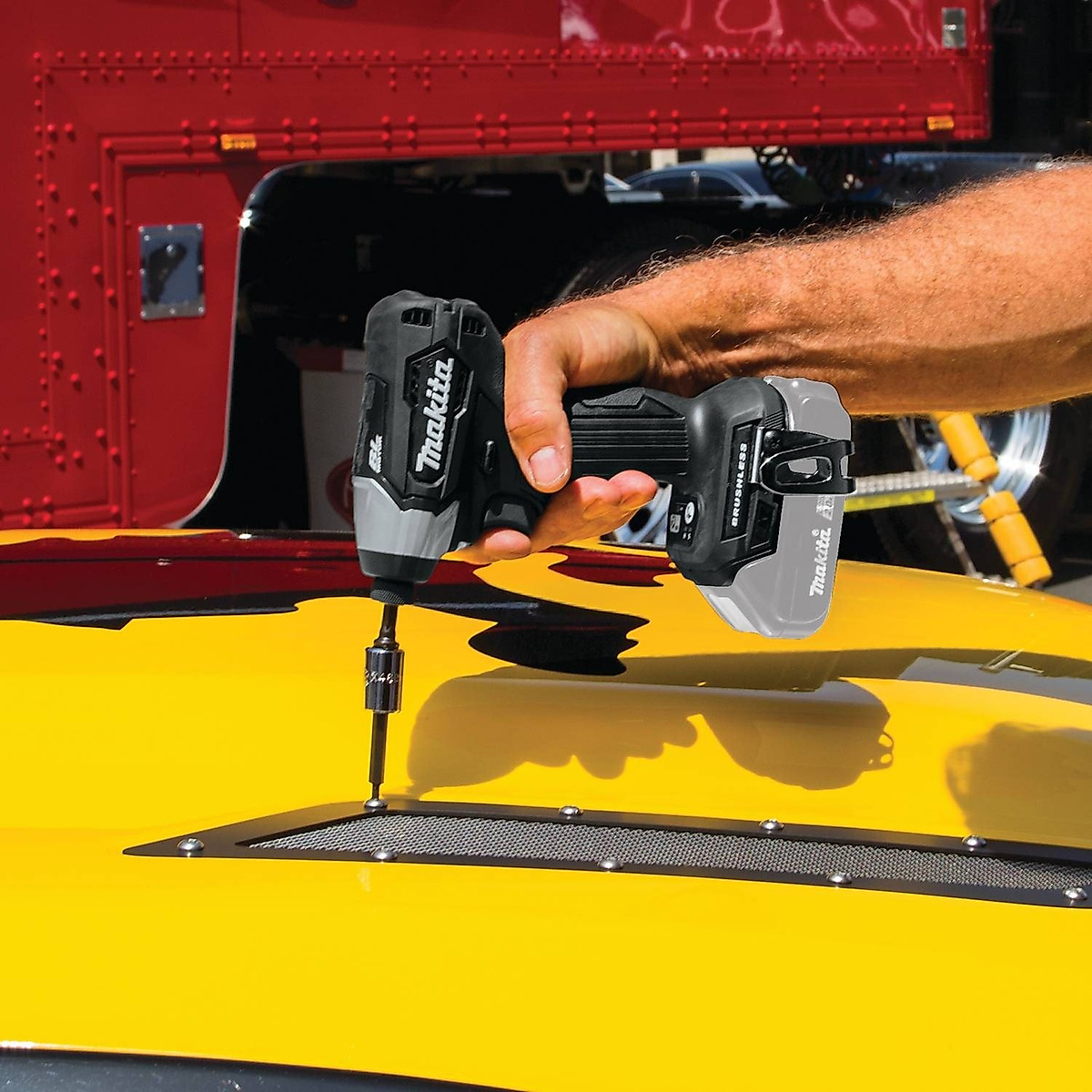 Makita XDT15ZB 18V LXT Lithium-Ion Sub-Compact Brushless Cordless Impact Driver