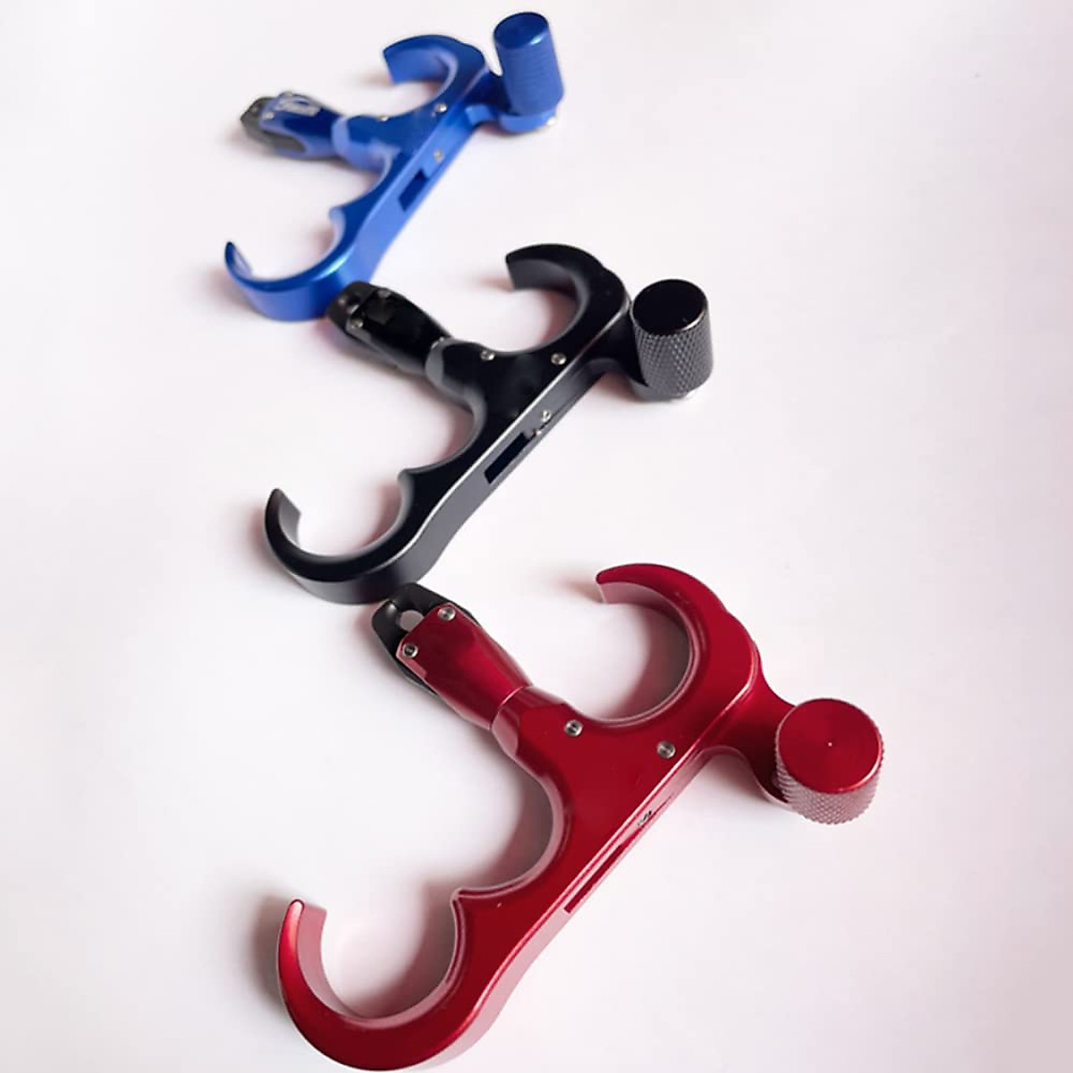 LIZHOUMIL 360°Rotation Thumb Bow Release, Aluminum Alloy 3 Finger Thumb Trigger Caliper Grip Compound Bow Release Aid, Replaceable Bow Release Trigger Caliper Grip red