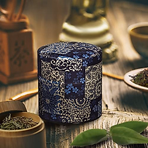 TIKUSAN Japanese Tea Canister Made in Japan Airtight Tea Leaf Storage (Small, Ichimatsu)