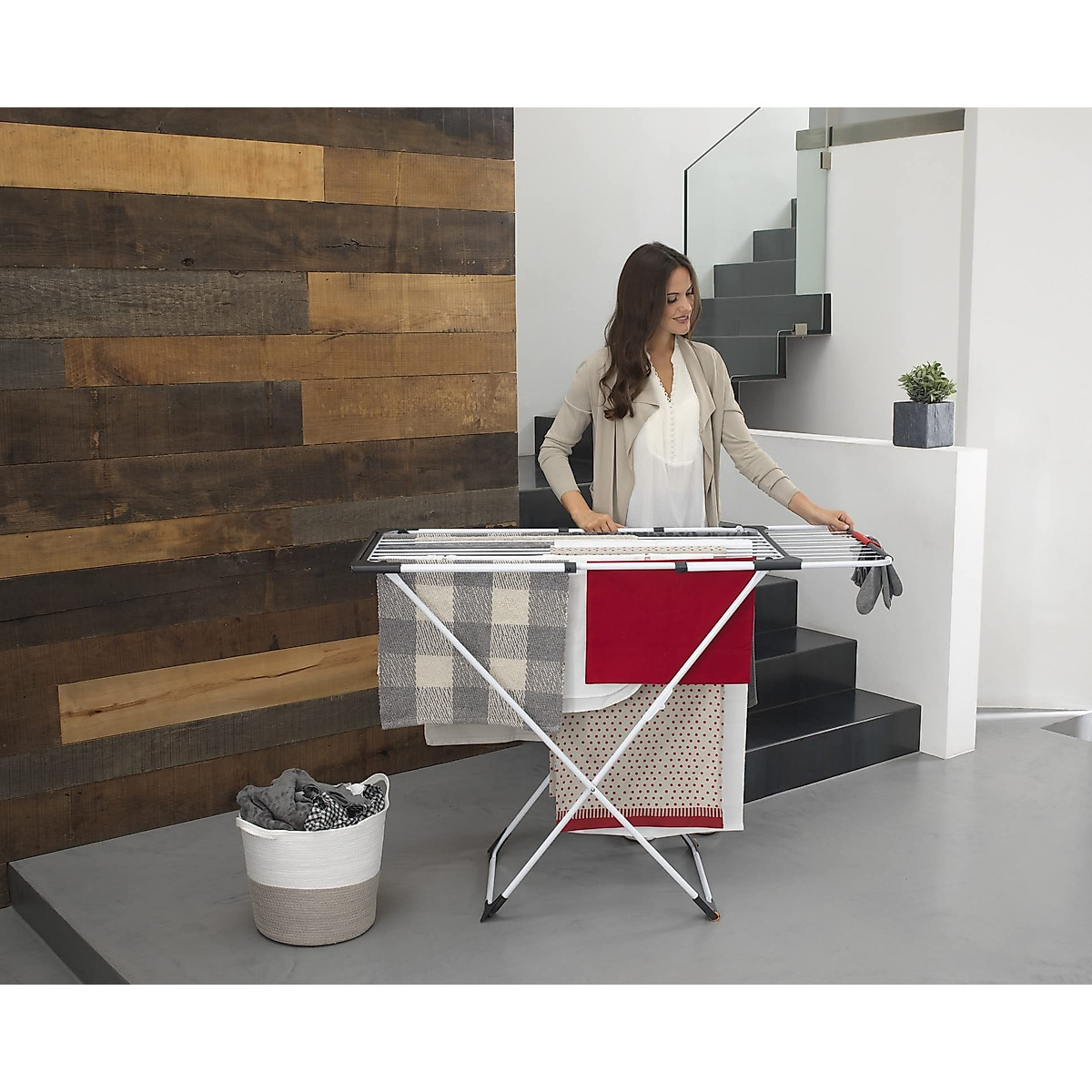 Vileda Extendable Clothes, Foldable Airer with Wheels, Aluminium Resin, White, 5.2 x 60.5 x 131.5 cm