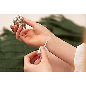 The Body Shop White Musk Perfume Oil - Fresh, Floral and Iconic scent - Vegan - 20ml