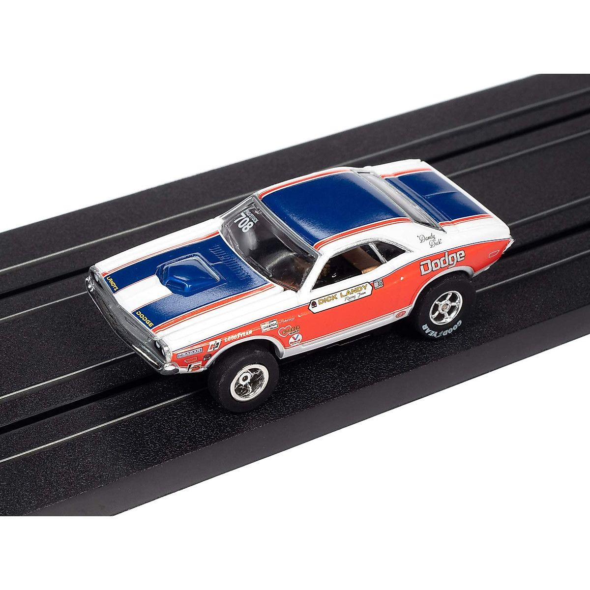 Auto World Xtraction R32 1971 Dodge Challenger Dick Landy HO Scale Slot Car