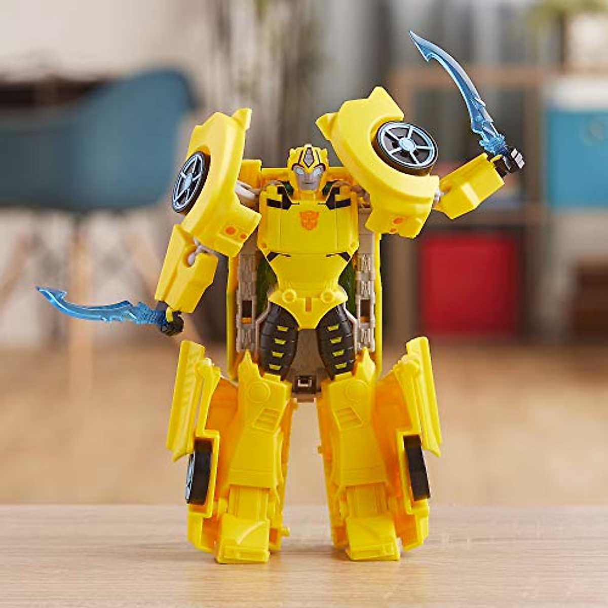 Transformers Toys Cyberverse Ultra Class Bumblebee Action Figure, Combines with Energon Armor to Power Up, for Kids Ages 6 and Up, 6.75-inch, Yellow