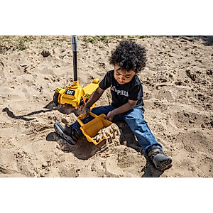 Kid Trax CAT Toddler Kick Scooter, Kids 3 Years or Older, Adjustable-Height Handlebars, Lean to Steer Technology, Removable Bulldozer-Style Scoop