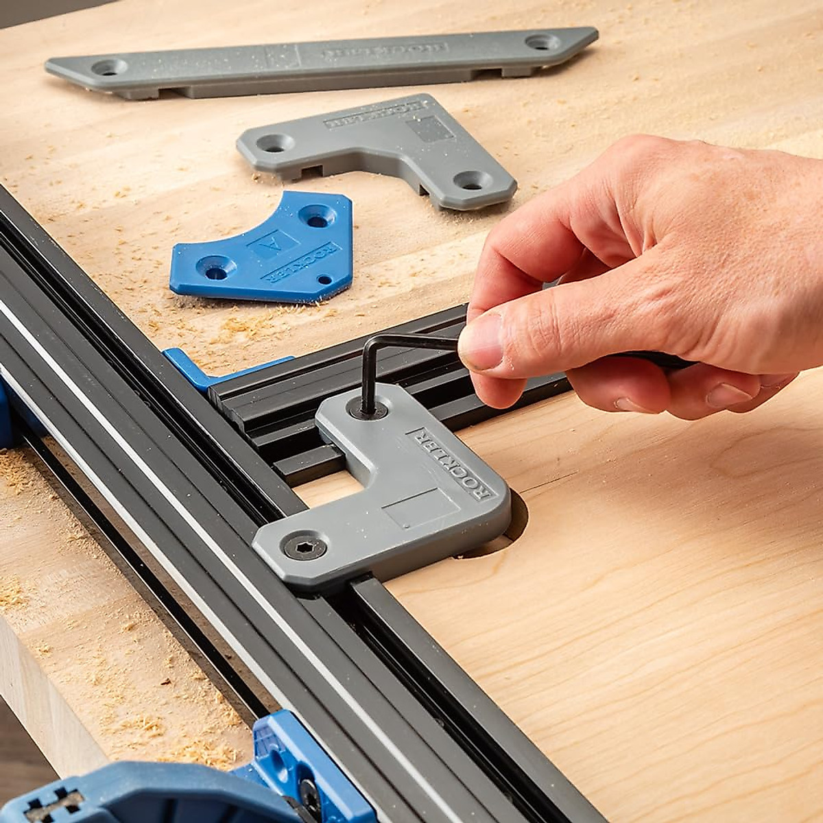 Juice Groove Router Jig for Cutting Board Up to 18” x 18” - Adjustable Juice Groove Jig w/Corner Radius Guides - Versatile Variable Router Jig - Easy-to-Use Router Guide for Perfect Grooves