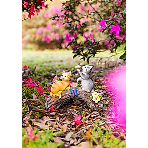 VP Home Kittens on a Log Solar Powered LED Outdoor Decor Garden Light, Great Addition for Your Garden, Solar Powered Light for Outside Patio Lawn