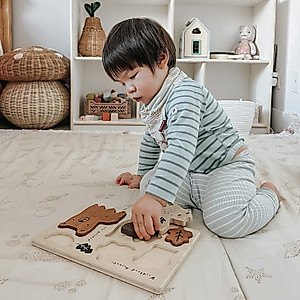 Wee Gallery Wooden Tray Puzzle Woodland Animals - Montessori Toys, Motor Skills Development, Early Learning Activity, Brain Games, Educational Toys for Kids, Toddler, Preschool Activities (Age 2 3 4)