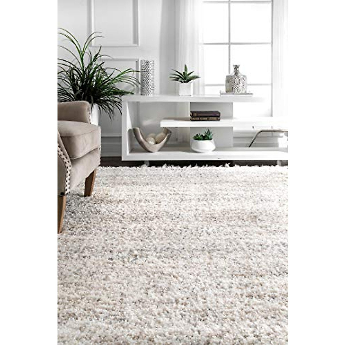 nuLOOM Brooke Shag Tasseled Area Rug, 4x6, Ivory