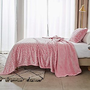 FY FIBER HOUSE Flannel Fleece Leopard Print Throw Blanket, Super Soft Lightweight Fluffy Throw for Couch, 60"X80", Pink