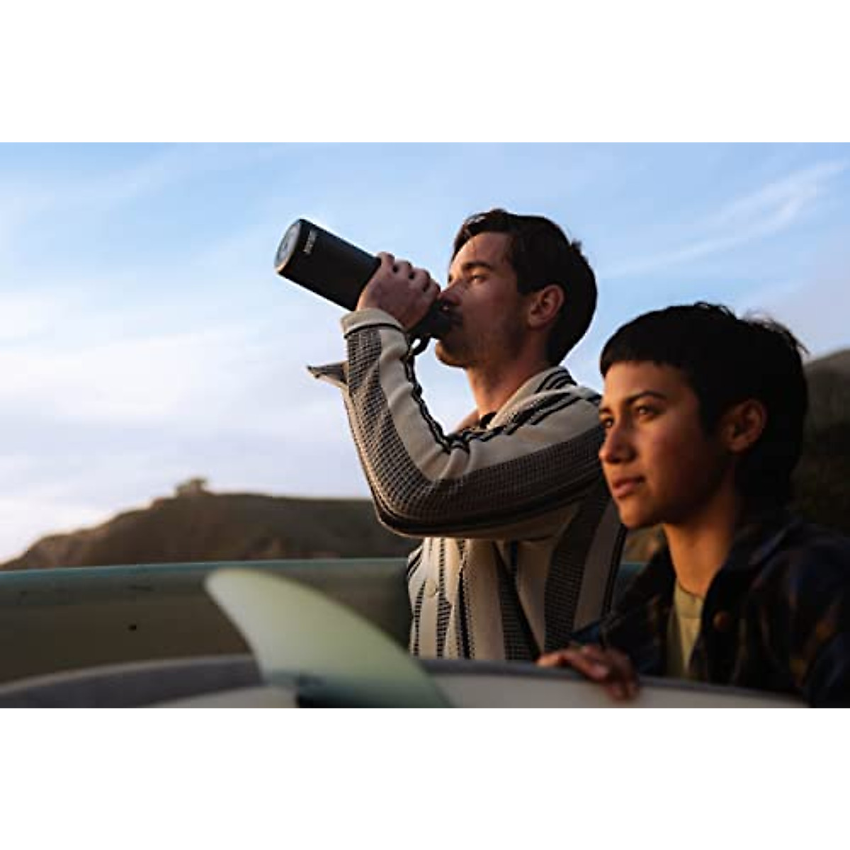 CamelBak Chute Mag 32 oz Vacuum Insulated Stainless Steel Water Bottle, Navy