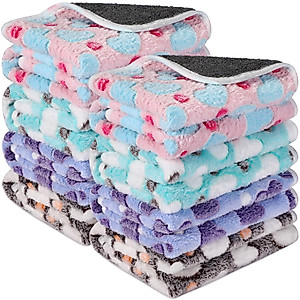 8 Pcs Guinea Pig Bedding Cage Liners Bulk Waterproof Blankets Small Animal Flannel Throw Bedding Absorbent Reusable Pet Pee Sleep Mat Pad Cover for Hamster Ferret (Heart,12 x 12 Inch)