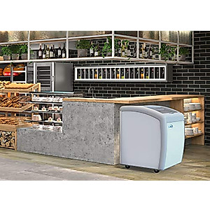 KoolMore - MCF-6C Commercial Ice Cream Freezer Display Case, Glass Top Chest Freezer with 2 Storage Baskets and Clear, Sliding Lid, 5.7 cu. ft. Capacity, White