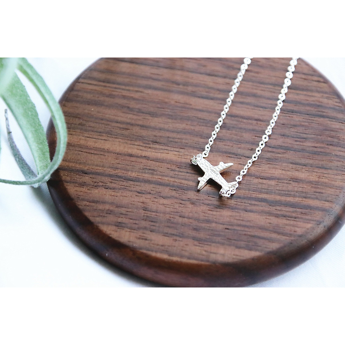 Helen de Lete Simple Style Airplane Fashion Bracelet