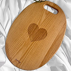kaiDesign - Heart Design Wooden Cutting Board Coated In Mineral Oil, Quality Beech Wood Design for Housewarming Gifts, Mother's Day Present, Wedding Anniversary and Valentine's Day Gift