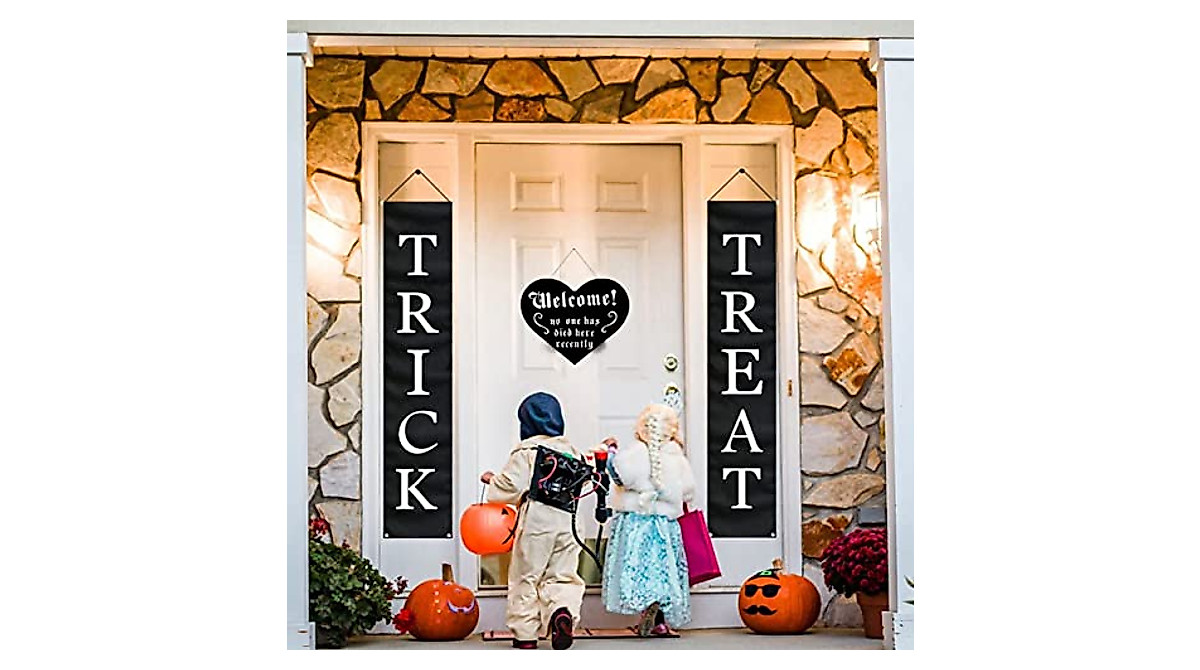 Gothic Halloween Decorations for Spooky Home Decor