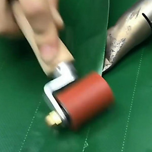 𝐋𝐮𝐨 𝐤𝐞 Heavy Duty Silicone Seam Roller - 40mm Sound Deadening Silicone Hand Rollers with 6mm Brass Detail Penny Roller Used for PVC/Tpo/Epdm Single Ply Roofing Tape