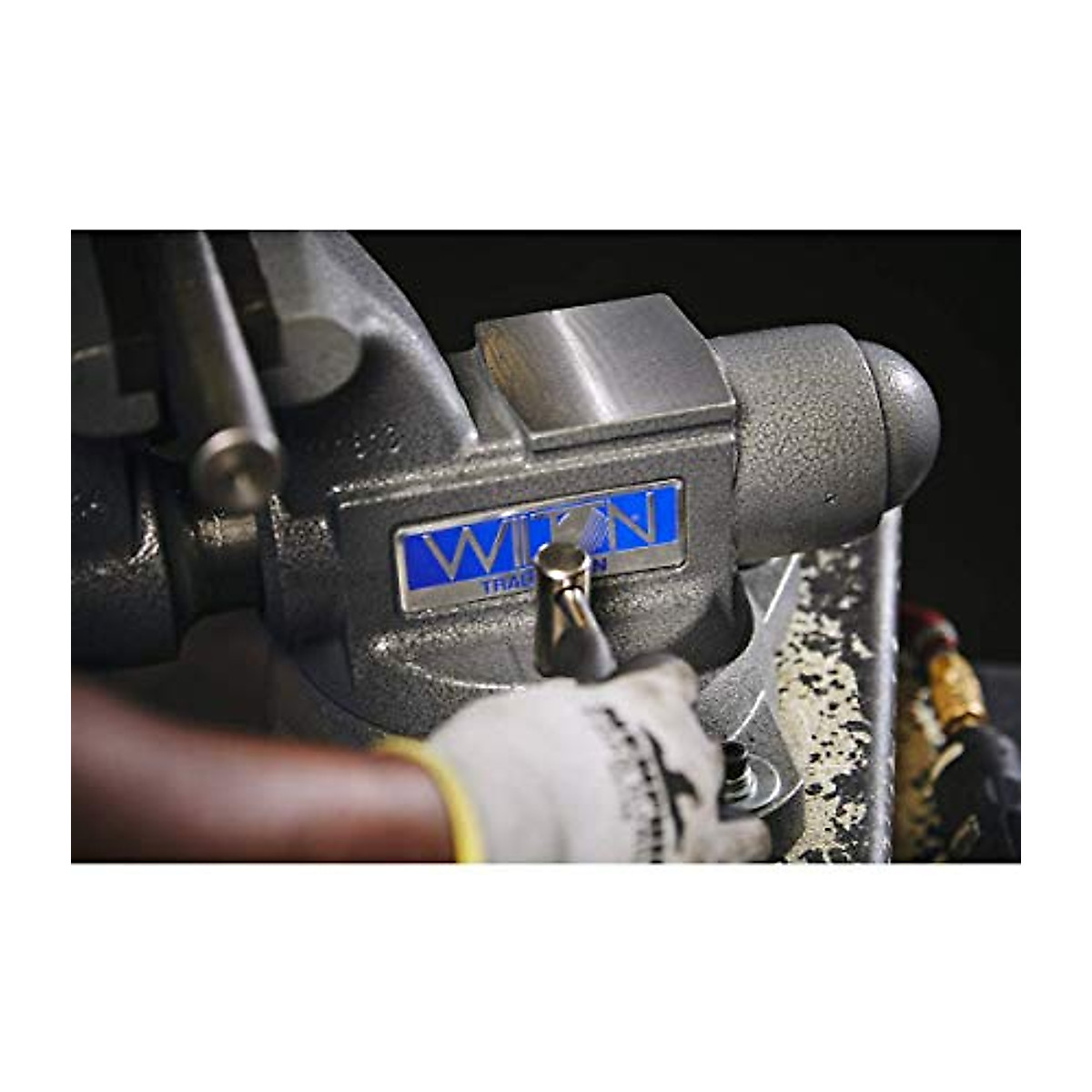 Wilton Tradesman Bench Vise, 6-1/2" Jaw Width, 6" Max Jaw Opening, 4" Throat (Model 1765)