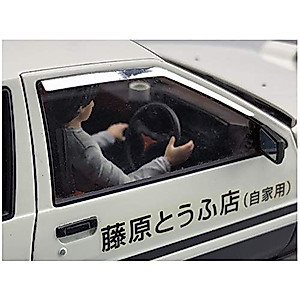 Aoshima Initial D: Fujiwara Takumi AE86 Trueno with Figure 1:24 Scale Model Kit