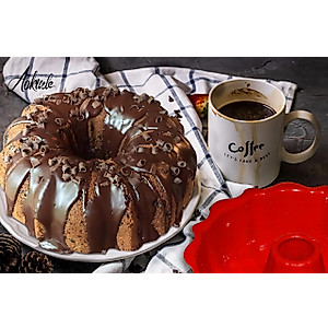 Aokinle European Grade Top-Level Silicone Cake Mold, Non Stick 9 inch Fluted Tube Cake Pan for Bakeware for Cake, Jello, Gelatin, Bread, Monkey Bread, Brownie, Round baking pan, BPA Free Bakeware