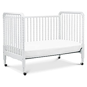 DaVinci Jenny Lind 3-in-1 Convertible Crib in White, Removable Wheels, Greenguard Gold (Mattress Not Included)