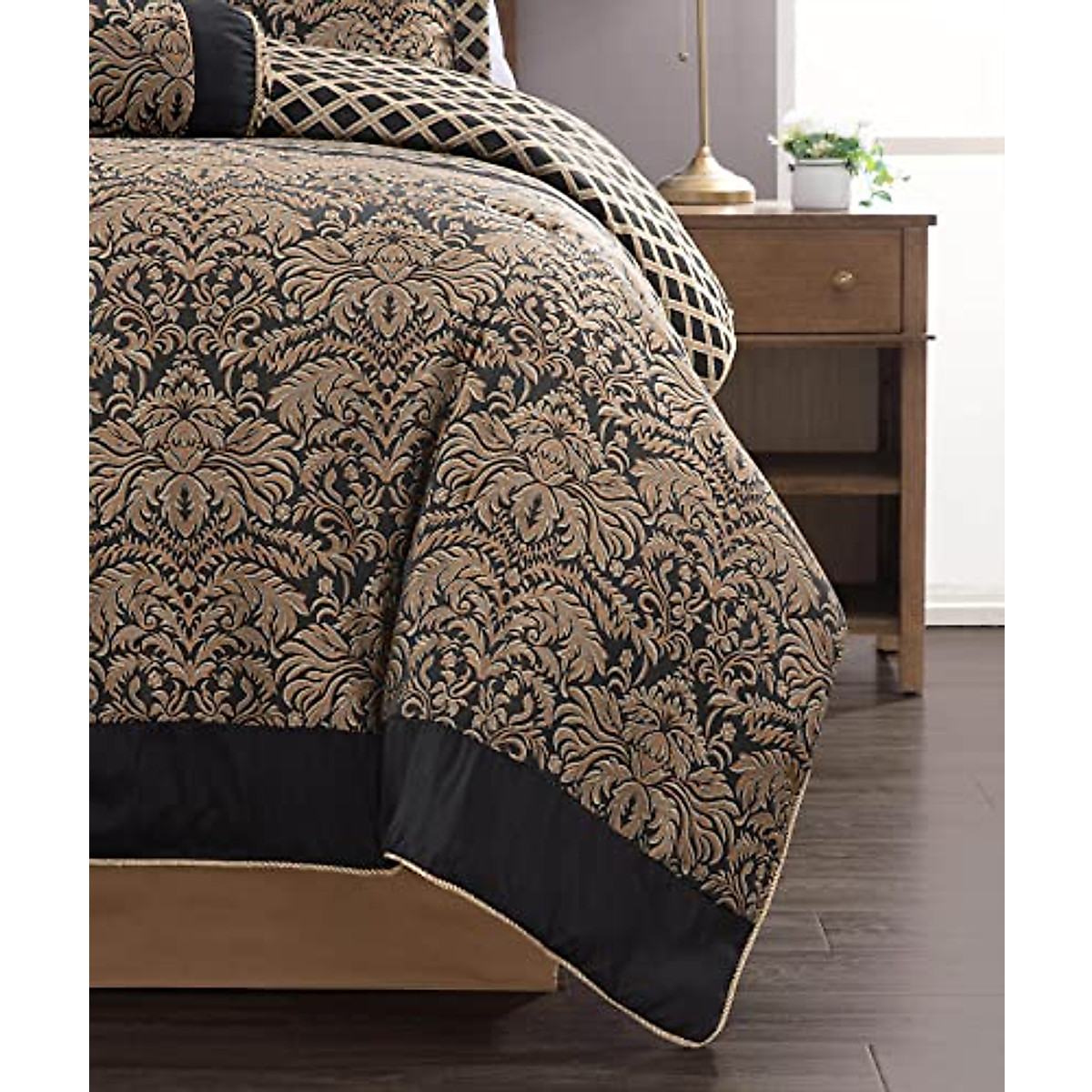 Chezmoi Collection 7-Piece Black/Gold Diamond Floral Medallion Jacquard Woven Comforter Set, California King