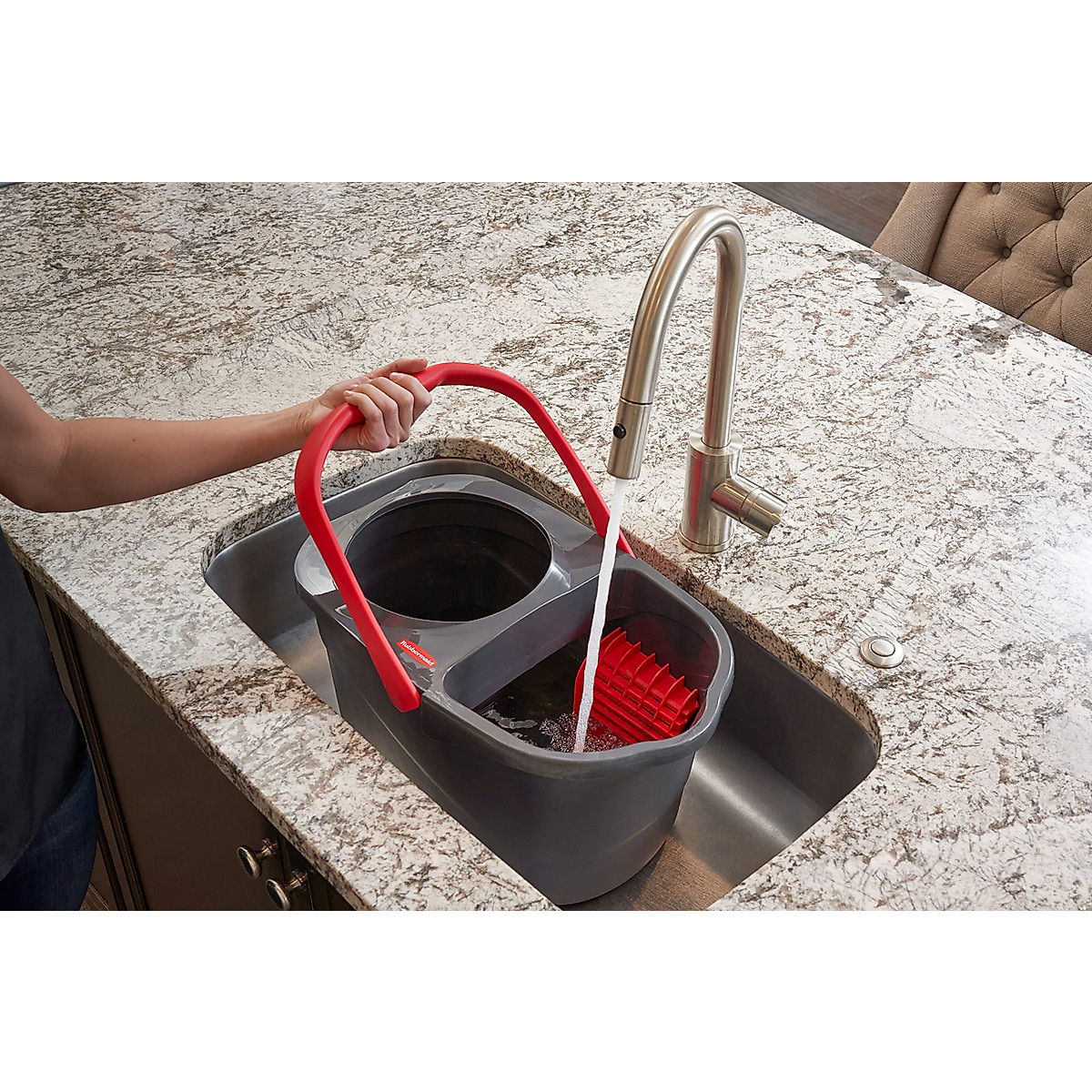 Rubbermaid Microfiber Flat Spin Mop Floor Cleaning System with Wringer Bucket, Red, Flat Floor Mop for Hardwood/Laminate/Vinyl/Tile/Stone Floors