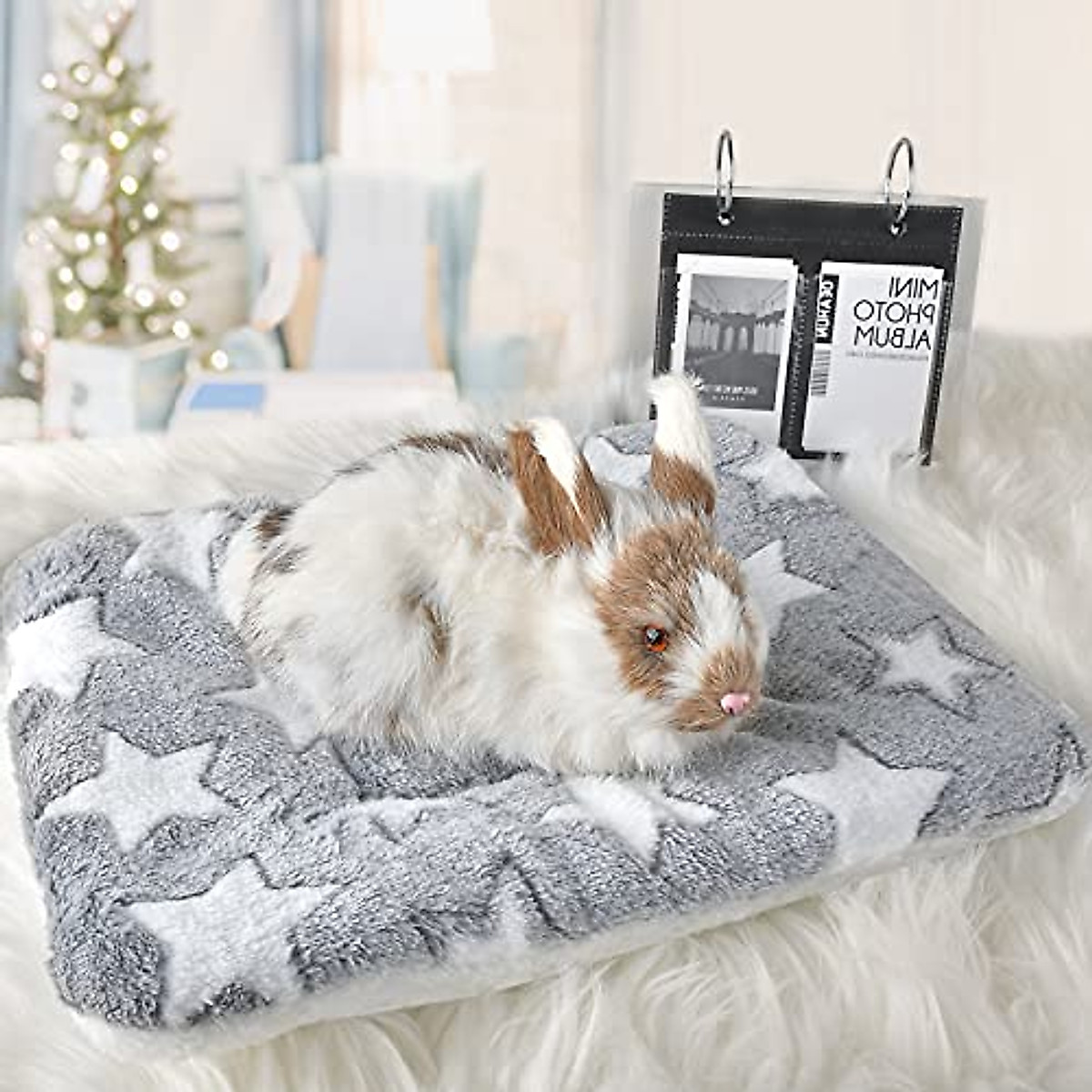 catadog Small Animal Bed Mat, Soft & Warm, Suitable for Guinea Pig, Hamster, Rabbit, Rat and Bearded Dragon (X-Large(13.3''x9.4''), Star Grey)