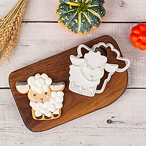 Flycalf Farm Cookie Cutter Sheep With Handle Plunger Stamps 3D Biscuit Cutter Baking PLA Mold DIY for Kitchen 3.5" Tools for Baby Shower Family Birthday Party