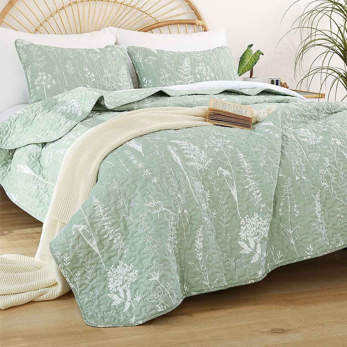 JANZAA Quilts Queen Size Sage Green Quilt Botanical with Floral Pattern Microfiber Bedspreads Queen Size 3 Pieces Lightweight Comforter Reversible Bedding Set with 2 Pillow Cases