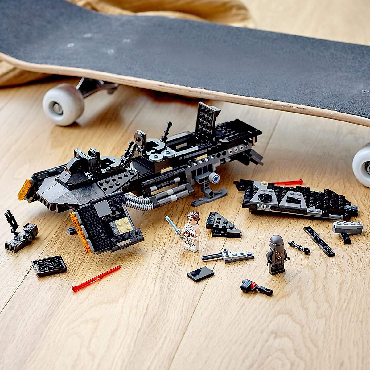 LEGO Star Wars: The Rise of Skywalker Knights of Ren Transport Ship 75284 Spacecraft Set, Features Knights of Ren and Rey Minifigures to Role-Play Star Wars Missions (595 Pieces)