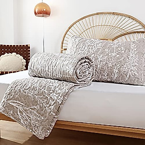 JANZAA Quilt Queen Size Oatmeal Bed Spread with White Floral Pattern Botanical Microfiber Quilts Set Lightweight Comforter 3 Pieces Reversible Bedding Set (1 Queen Quilt and 2 Pillow Cases)