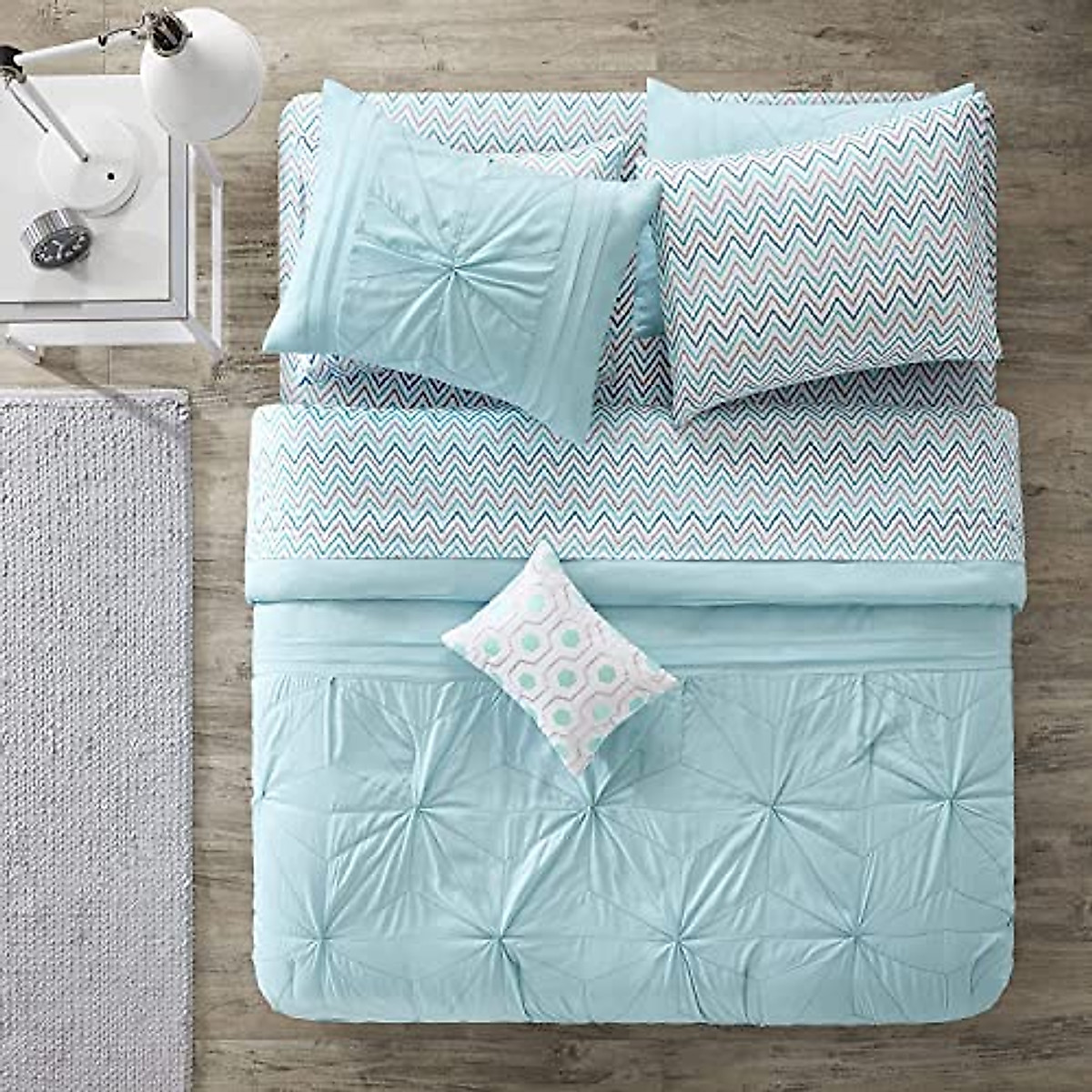 Intelligent Design Toren Complete Bag Tufted Embroidered Comforter with Sheet, Season Bedding Set, Full, Aqua